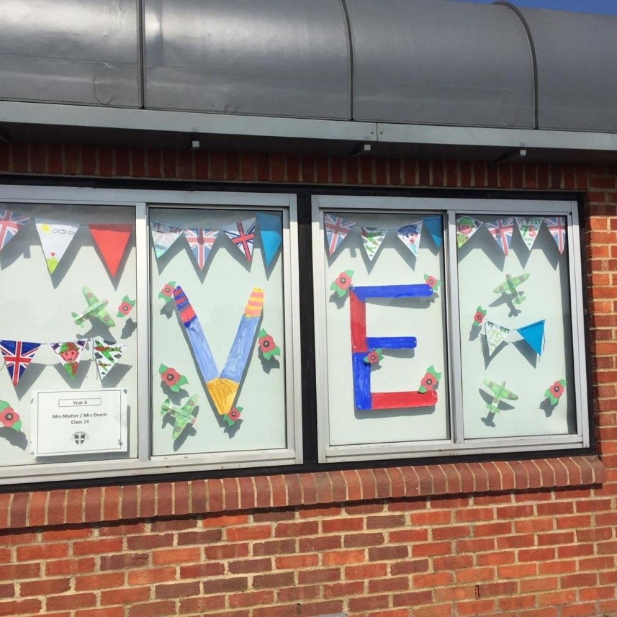 Hartsfield JMI School - VE Day